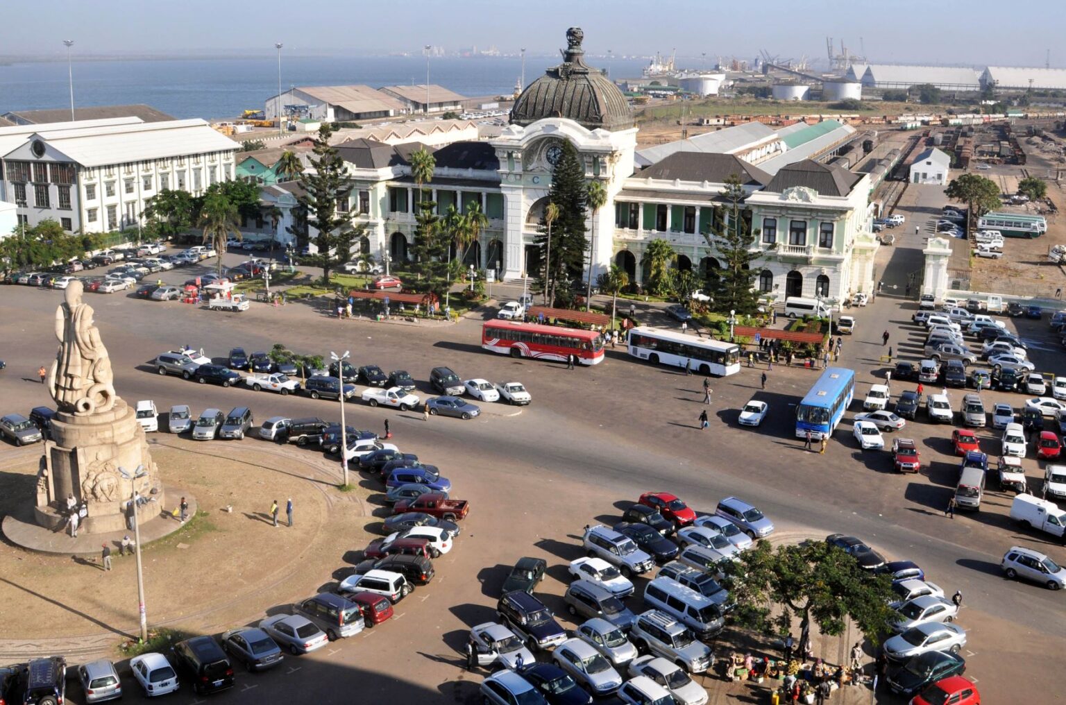 Moçambique traça nova rota para sair da crise dos transportes - Jornal ...